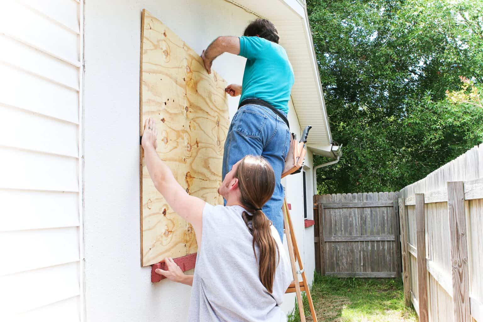 Hurricane Prep Timeline: What You Should Be Doing to Keep Your Family ...