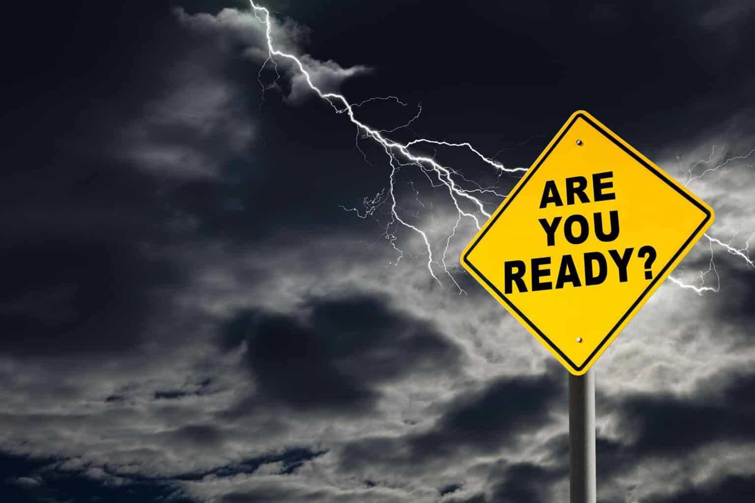 Hurricane Preparedness Kit: Easy Hurricane Prep Steps for Your Family ...